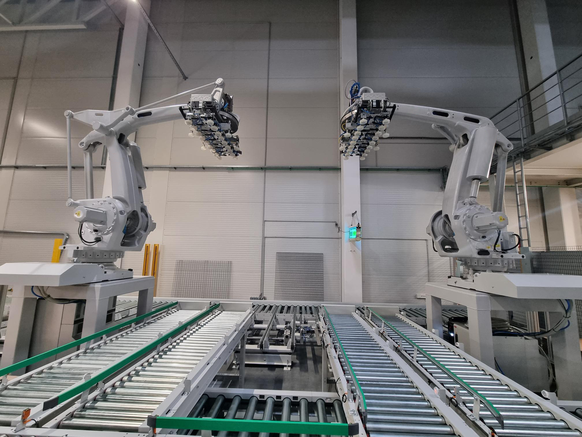THE COMPANY STARTS TO INSTALL AN AUTOMATIC PACKAGING SYSTEM | Elmoris